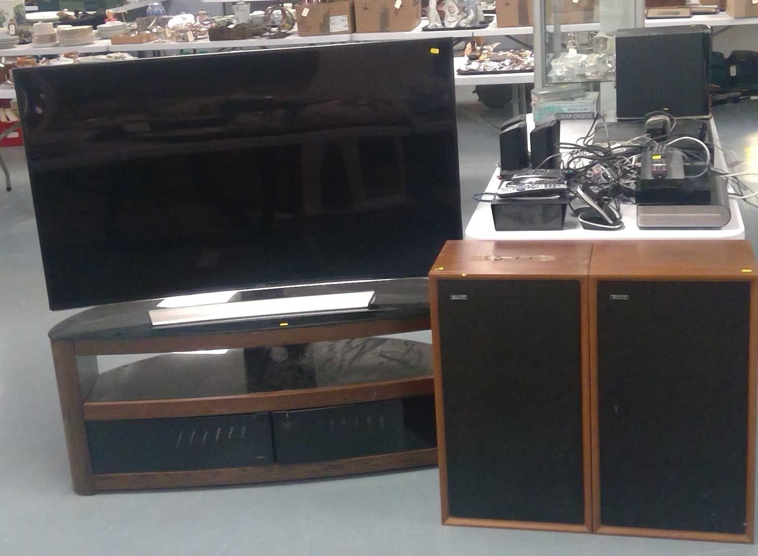Lot 747 - tv