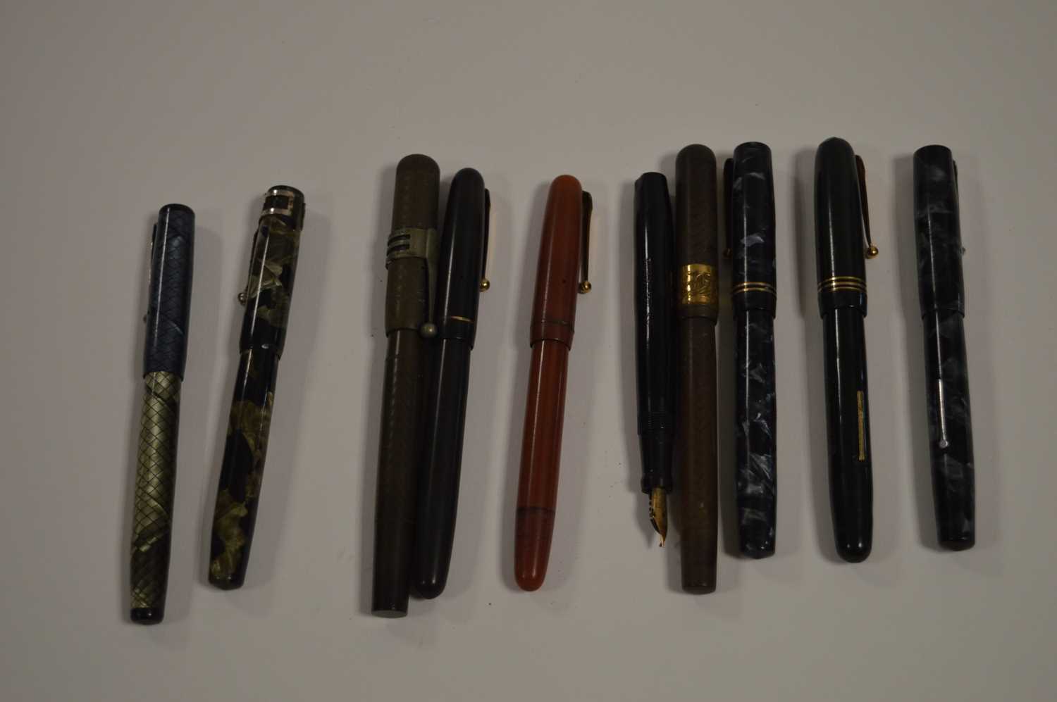 Lot 674 - Ten Swan Mabie Todd fountain pens
