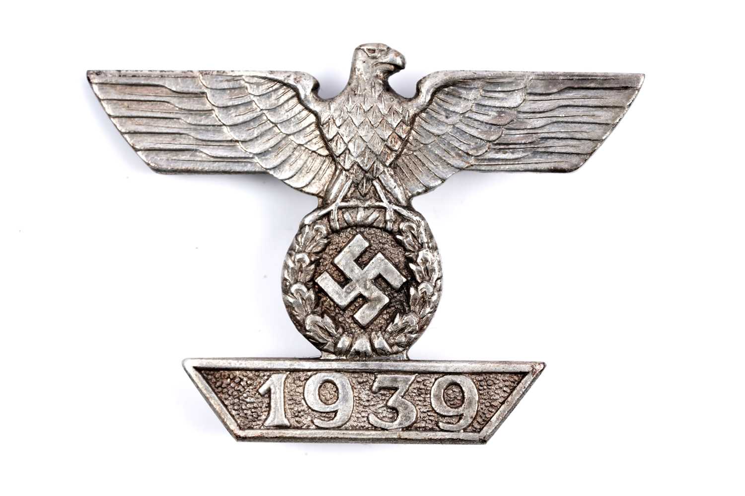 Lot 1100 - A German Second World War clasp to the Iron